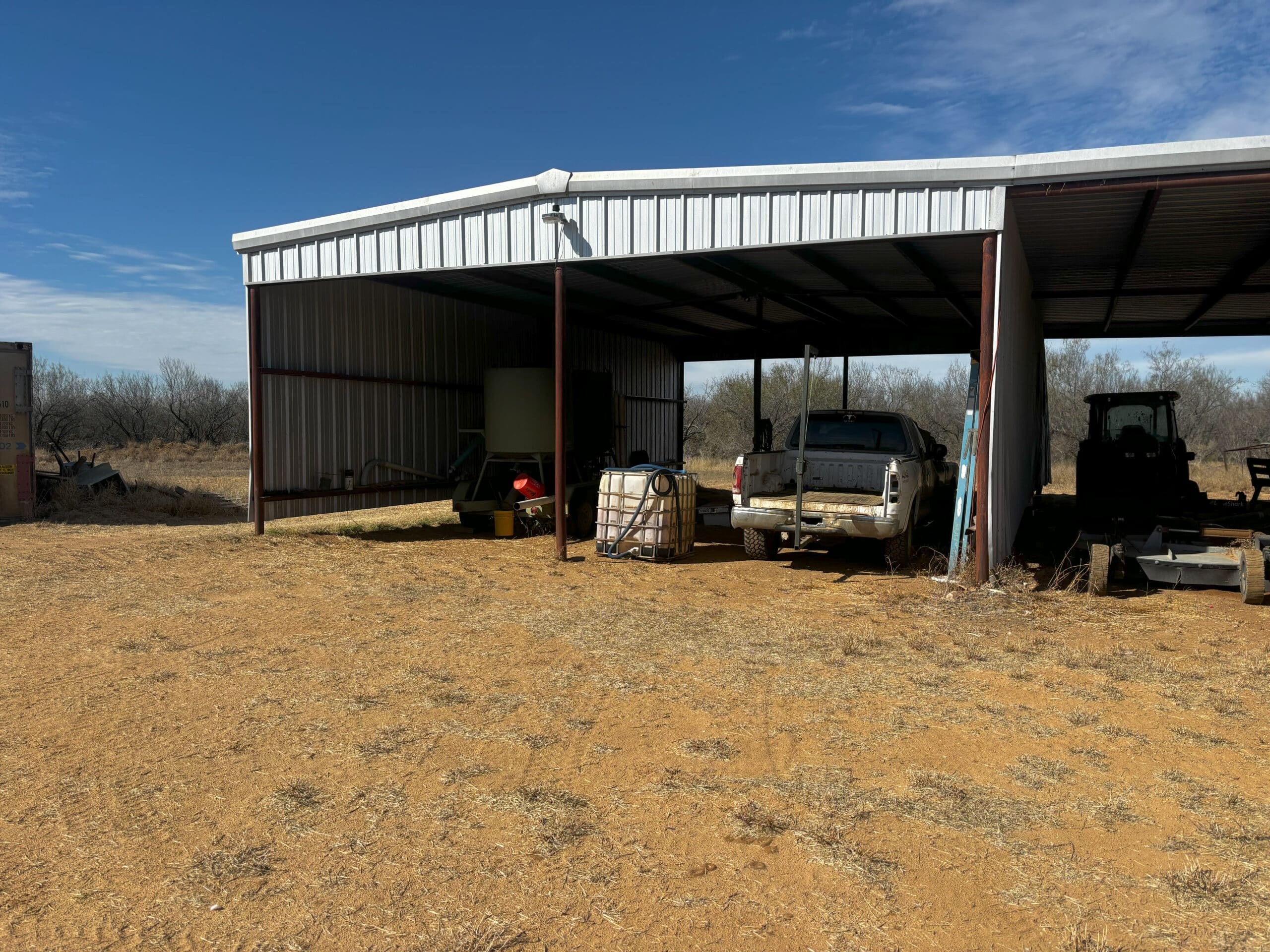 1,296 Acres Big Wells Ranch - Dullnig Ranches