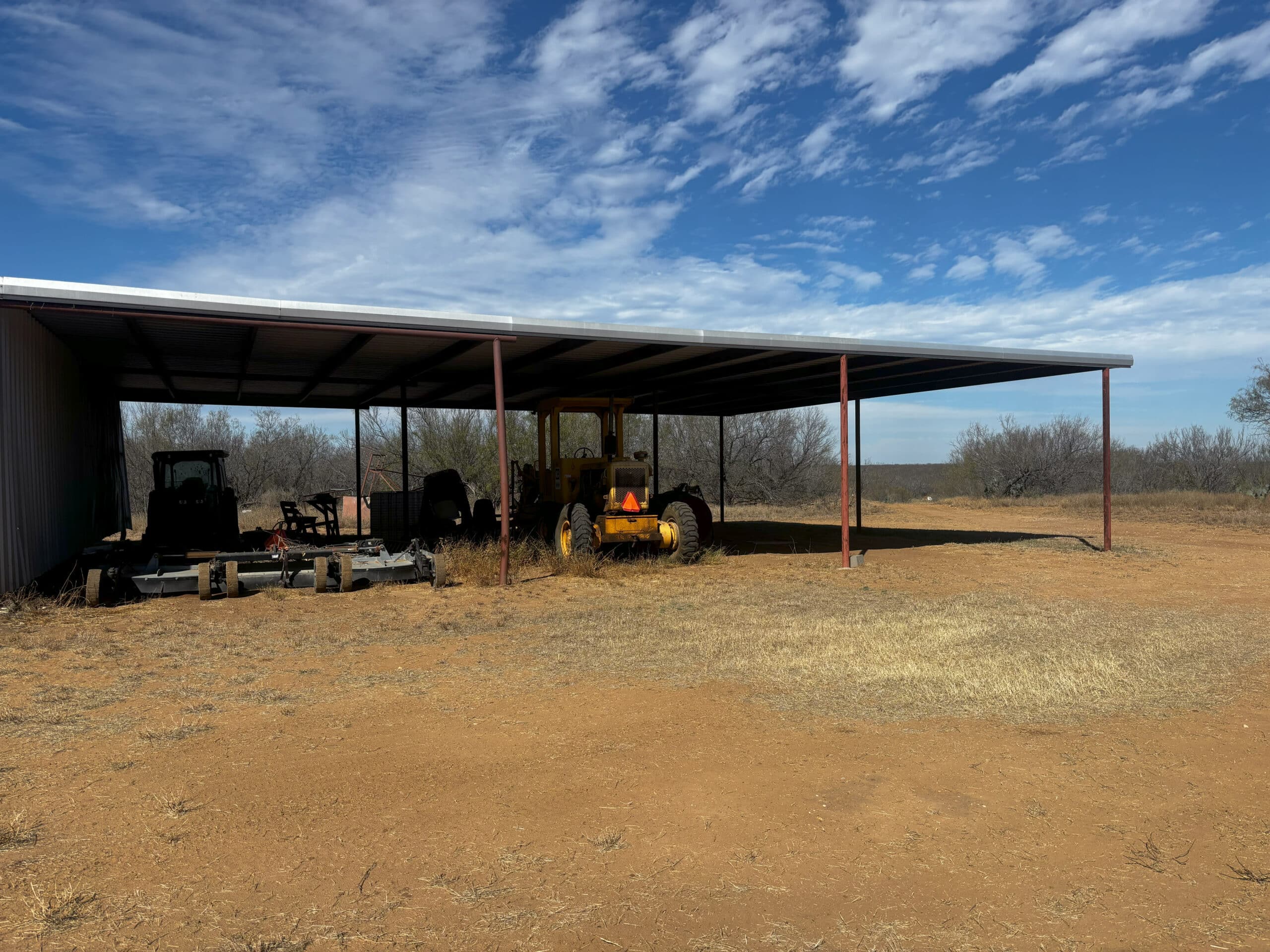 1,296 Acres Big Wells Ranch - Dullnig Ranches